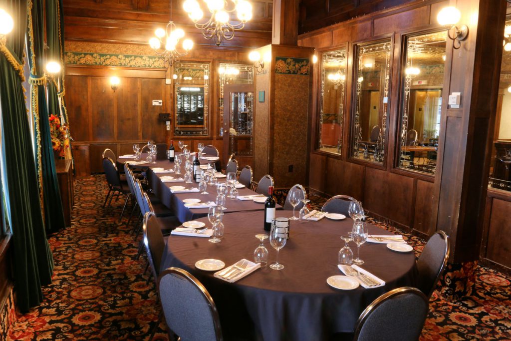 jakes_downtown_img_8103 | Jake's Bar & Grill